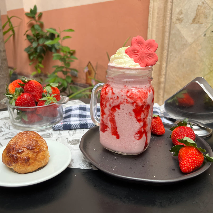 Frappé Fresca Primavera de Fresa 16oz (473ml) Placer y Delirio – Placer ...